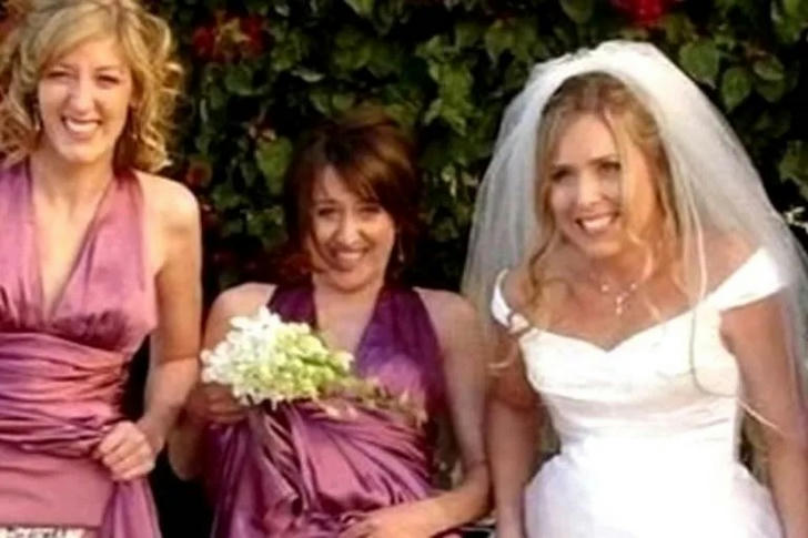 21 Funny Wedding Photos That Will Make You Giggle!