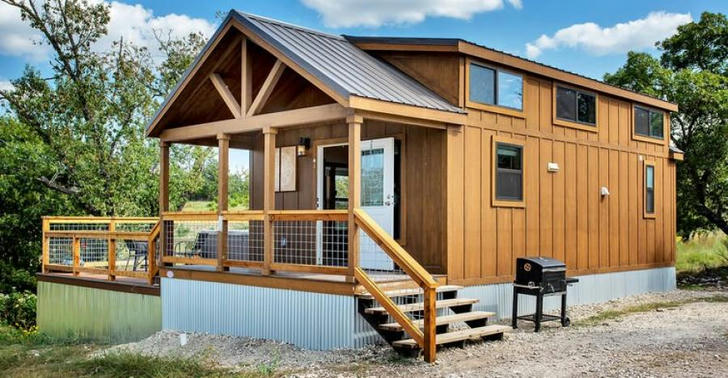 This Amazing Park Cabin Home Has the Most Comfortable Interior