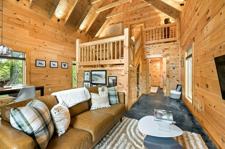 Take a Look at this Ultra-Modern Log Cabin with Luxurious Amenities ...
